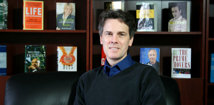 Stephen Hicks: El populismo triunfa donde falla la educación